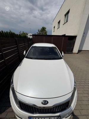 White Kia Optima 2013 in Vilnius, with an engine capacity of 1.69 L and mileage of 222 thousand km for 3100 €, photo 15 on AUTOMOTO.COM.LV