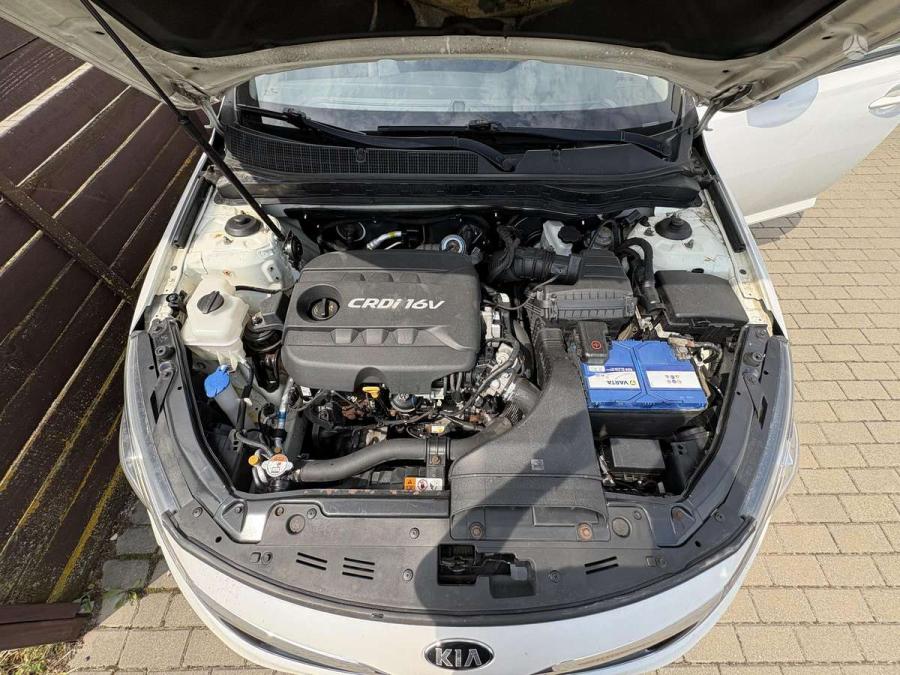 White Kia Optima 2013 in Vilnius, with an engine capacity of 1.69 L and mileage of 222 thousand km for 3100 €, photo 17 on AUTOMOTO.COM.LV
