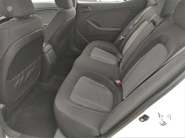 White Kia Optima 2013 in Taurage, with an engine capacity of 1.69 L and mileage of 280 thousand km for 4950 €, photo 9 on AUTOMOTO.COM.LV