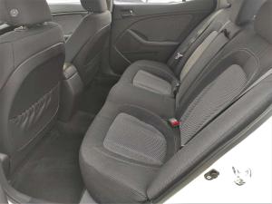White Kia Optima 2013 in Taurage, with an engine capacity of 1.69 L and mileage of 280 thousand km for 4950 €, photo 10 on AUTOMOTO.COM.LV