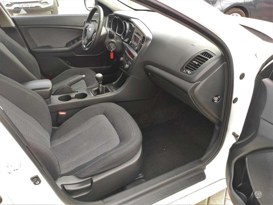 White Kia Optima 2013 in Taurage, with an engine capacity of 1.69 L and mileage of 280 thousand km for 4950 €, photo 11 on AUTOMOTO.COM.LV