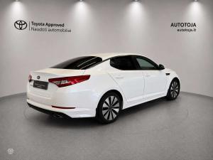 White Kia Optima 2013 in Kaunas, with an engine capacity of 2.00 L and mileage of 193 thousand km for 4900 €, photo 3 on AUTOMOTO.COM.LV