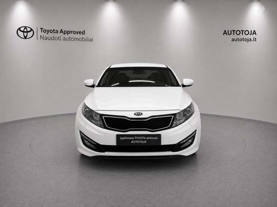 White Kia Optima 2013 in Kaunas, with an engine capacity of 2.00 L and mileage of 193 thousand km for 4900 €, photo 6 on AUTOMOTO.COM.LV