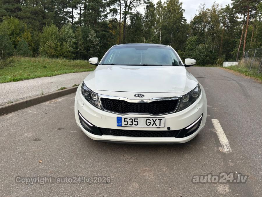 Balts Kia Optima 2013 Pērnava, ar dzinēja tilpumu 1.70 L un nobraukumu 283 tūkst. km par 6000 €, foto 3 vietnē AUTOMOTO.COM.LV