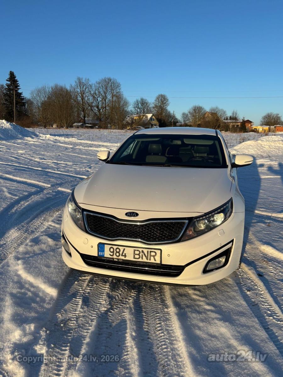 White Kia Optima 2015 in Tartu, with an engine capacity of 1.70 L and mileage of 220 thousand km for 6999 €, photo 7 on AUTOMOTO.COM.LV