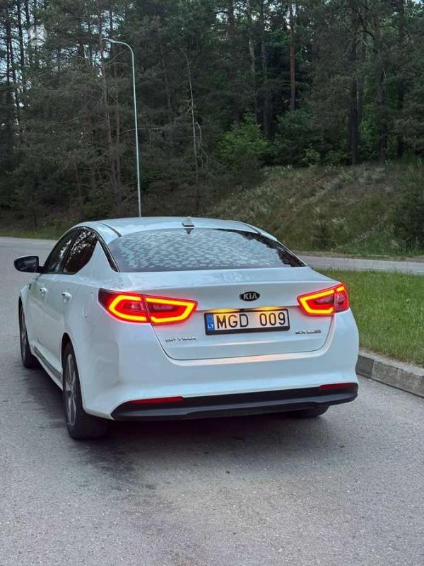Balts Kia Optima 2015 Viļņa, ar dzinēja tilpumu 2.36 L un nobraukumu 260 tūkst. km par 7900 €, foto 9 vietnē AUTOMOTO.COM.LV