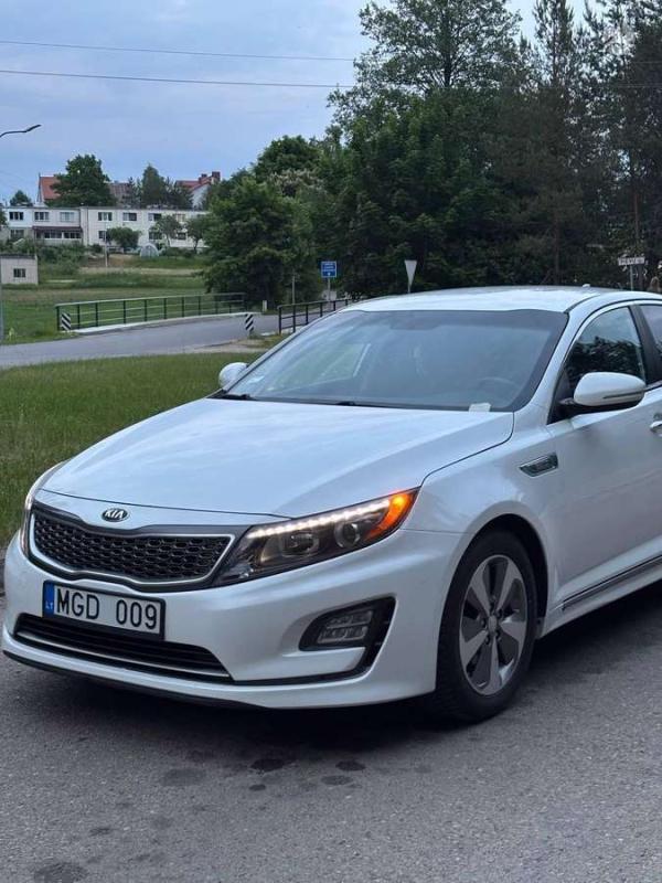 Balts Kia Optima 2015 Viļņa, ar dzinēja tilpumu 2.36 L un nobraukumu 260 tūkst. km par 7900 €, foto 3 vietnē AUTOMOTO.COM.LV