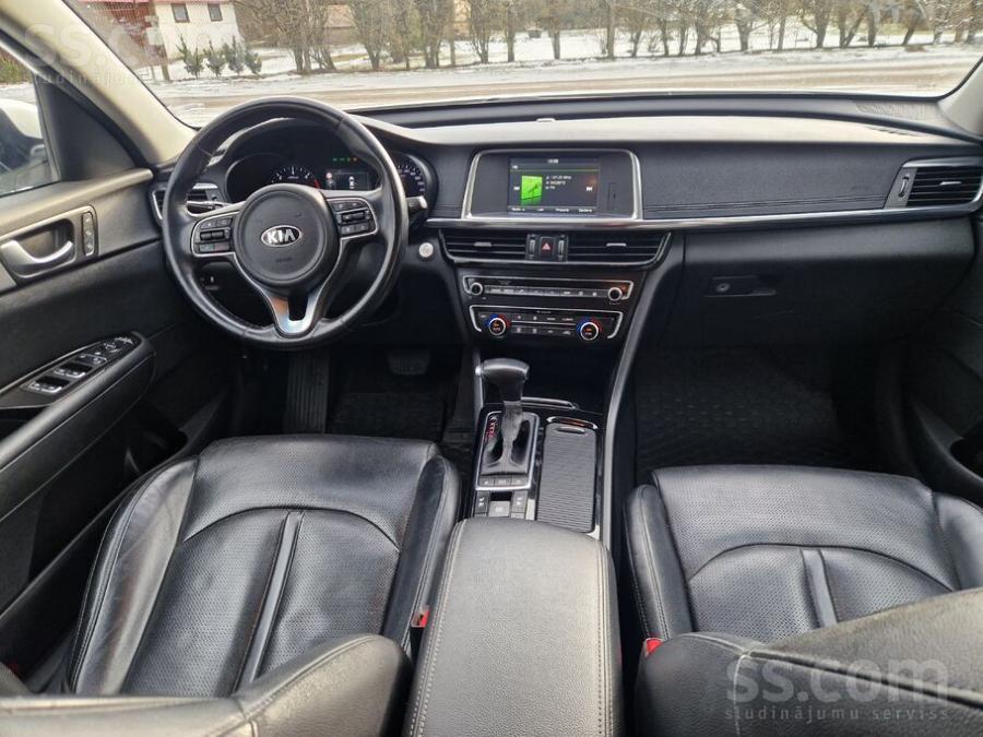 White Kia Optima 2016 in Riga, with an engine capacity of 1.70 L and mileage of 213 thousand km for 9900 €, photo 7 on AUTOMOTO.COM.LV