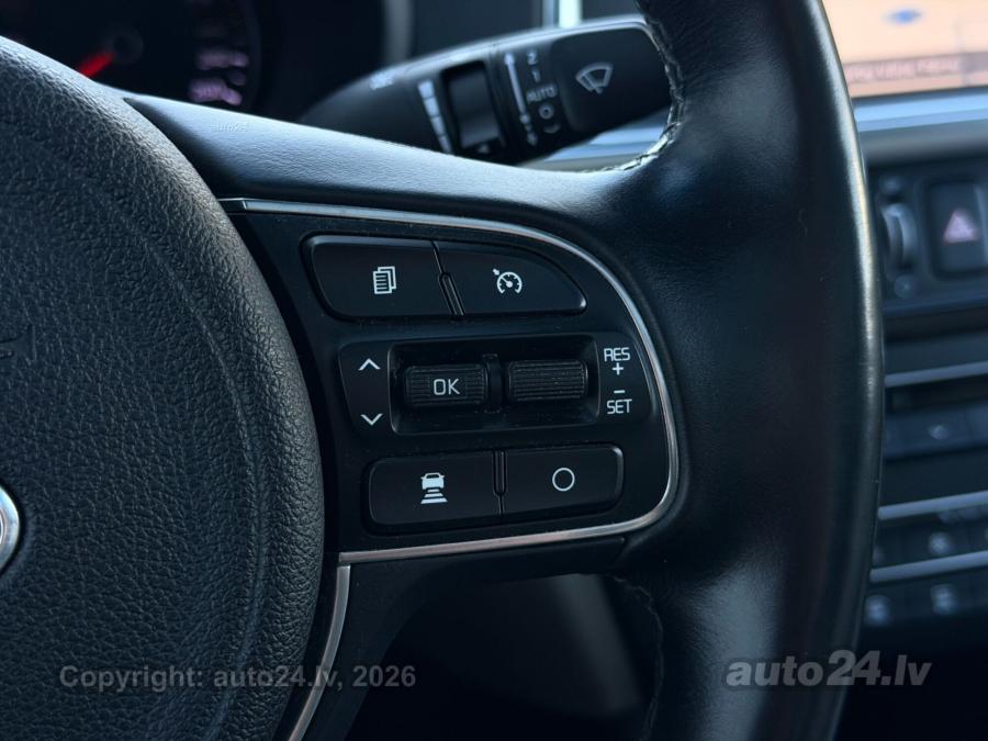 Balts Kia Optima 2016 Pērnava, ar dzinēja tilpumu 1.70 L un nobraukumu 133 tūkst. km par 12900 €, foto 17 vietnē AUTOMOTO.COM.LV