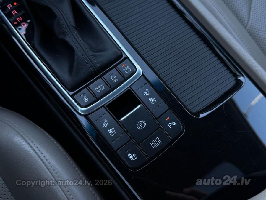 Balts Kia Optima 2016 Pērnava, ar dzinēja tilpumu 1.70 L un nobraukumu 133 tūkst. km par 12900 €, foto 18 vietnē AUTOMOTO.COM.LV