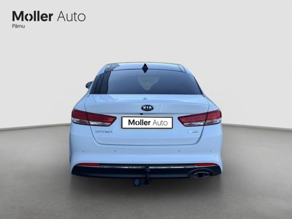 Balts Kia Optima 2016 Pērnava, ar dzinēja tilpumu 1.70 L un nobraukumu 133 tūkst. km par 12900 €, foto 4 vietnē AUTOMOTO.COM.LV