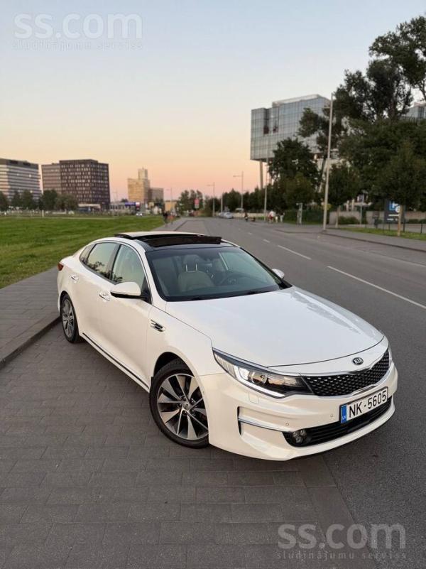 White Kia Optima 2016 in Riga, with an engine capacity of 1.60 L and mileage of 0 thousand km for 11150 €, photo 4 on AUTOMOTO.COM.LV