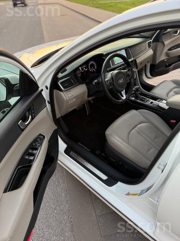 White Kia Optima 2016 in Riga, with an engine capacity of 1.60 L and mileage of 0 thousand km for 11150 €, photo 6 on AUTOMOTO.COM.LV
