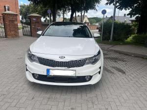 White Kia Optima 2016 in Telschi, with an engine capacity of 1.69 L and mileage of 274 thousand km for 6850 €, photo 3 on AUTOMOTO.COM.LV