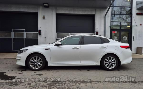 White Kia Optima 2017 in Tallinn, with an engine capacity of 1.70 L and mileage of 150 thousand km for 10000 €, photo 2 on AUTOMOTO.COM.LV