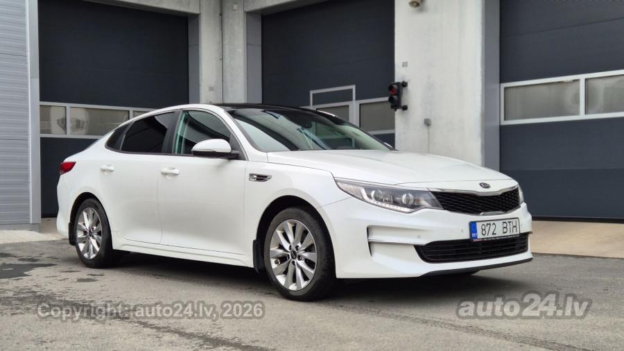 White Kia Optima 2017 in Tallinn, with an engine capacity of 1.70 L and mileage of 150 thousand km for 10000 €, photo 4 on AUTOMOTO.COM.LV