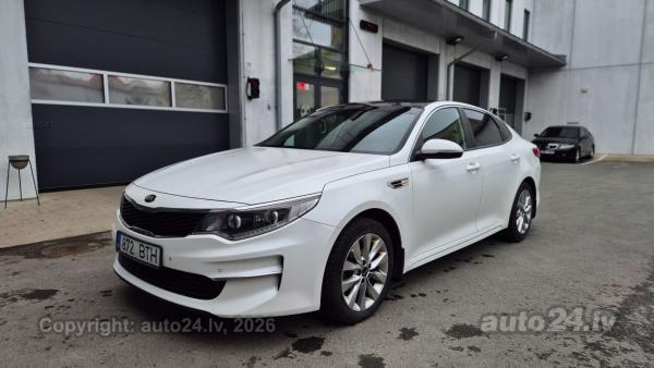 White Kia Optima 2017 in Tallinn, with an engine capacity of 1.70 L and mileage of 150 thousand km for 10000 €, photo 4 on AUTOMOTO.COM.LV