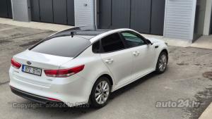 White Kia Optima 2017 in Tallinn, with an engine capacity of 1.70 L and mileage of 150 thousand km for 10000 €, photo 10 on AUTOMOTO.COM.LV