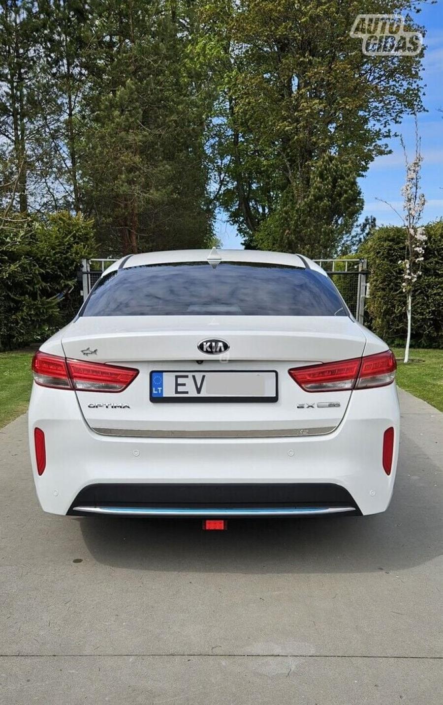 Balts Kia Optima 2017 Šauļi, ar dzinēja tilpumu 2.00 L un nobraukumu 94 tūkst. km par 12000 €, foto 6 vietnē AUTOMOTO.COM.LV