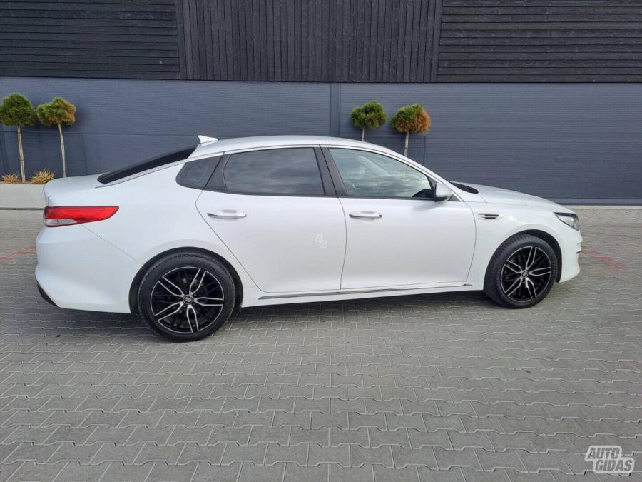 Balts Kia Optima 2017 Šauļi, ar dzinēja tilpumu 1.70 L un nobraukumu 230 tūkst. km par 9300 €, foto 12 vietnē AUTOMOTO.COM.LV