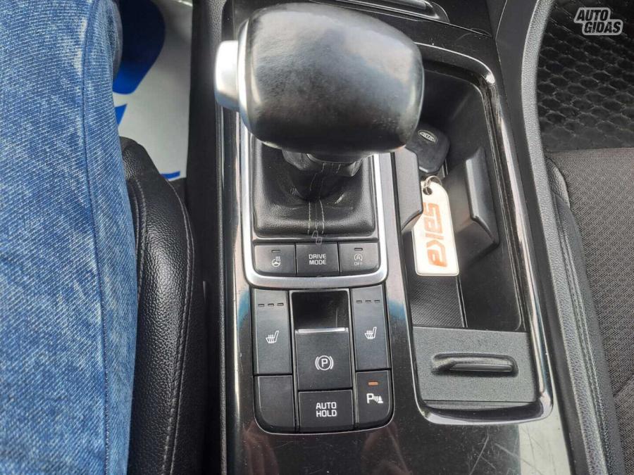 Balts Kia Optima 2017 Šauļi, ar dzinēja tilpumu 1.70 L un nobraukumu 230 tūkst. km par 9300 €, foto 23 vietnē AUTOMOTO.COM.LV