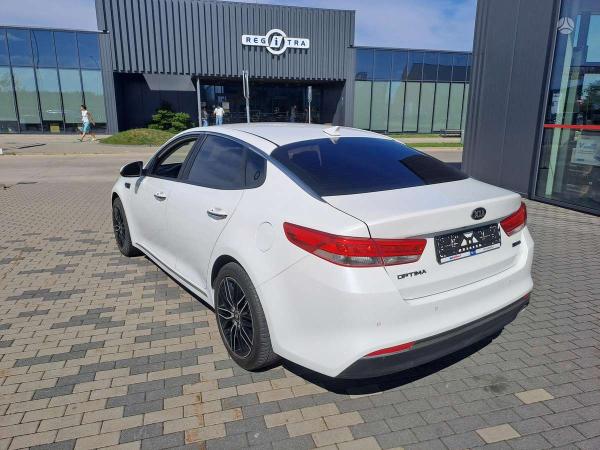 Balts Kia Optima 2017 Šauļi, ar dzinēja tilpumu 1.70 L un nobraukumu 230 tūkst. km par 8300 €, foto 8 vietnē AUTOMOTO.COM.LV