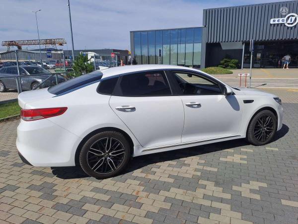 Balts Kia Optima 2017 Šauļi, ar dzinēja tilpumu 1.70 L un nobraukumu 230 tūkst. km par 8300 €, foto 10 vietnē AUTOMOTO.COM.LV