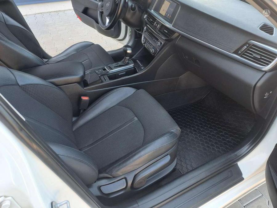 Balts Kia Optima 2017 Šauļi, ar dzinēja tilpumu 1.70 L un nobraukumu 230 tūkst. km par 8300 €, foto 14 vietnē AUTOMOTO.COM.LV