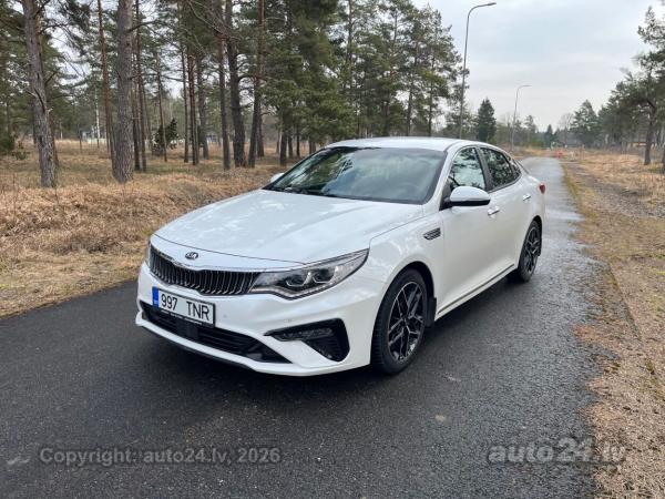 White Kia Optima 2019 in Tallinn, with an engine capacity of 1.60 L and mileage of 79 thousand km for 15500 €, photo 3 on AUTOMOTO.COM.LV