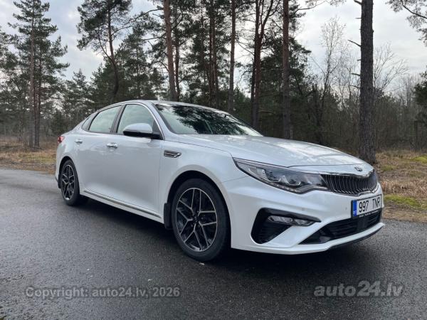 White Kia Optima 2019 in Tallinn, with an engine capacity of 1.60 L and mileage of 79 thousand km for 15500 €, photo 4 on AUTOMOTO.COM.LV