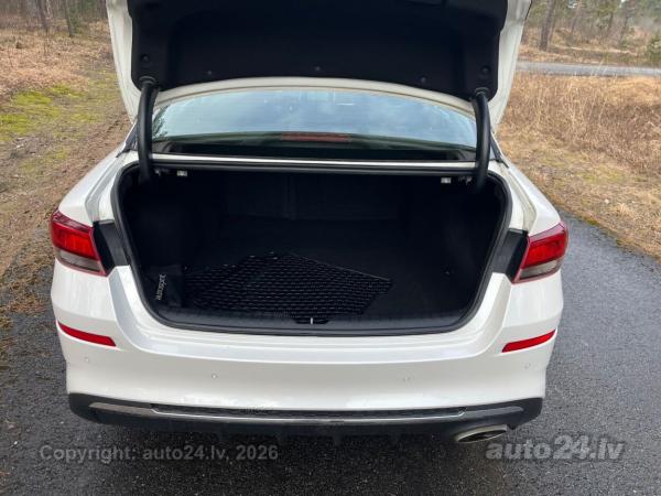 White Kia Optima 2019 in Tallinn, with an engine capacity of 1.60 L and mileage of 79 thousand km for 15500 €, photo 11 on AUTOMOTO.COM.LV