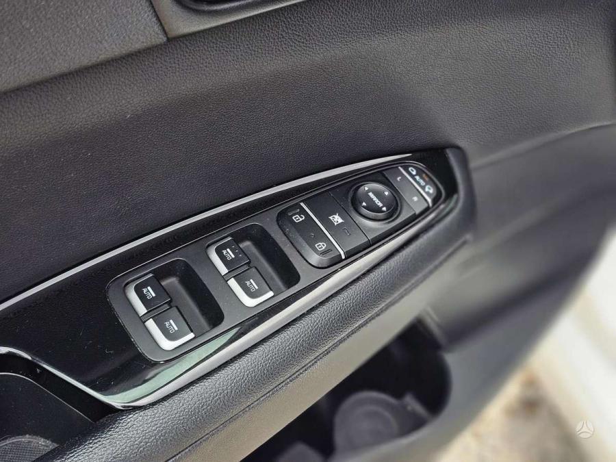 Balts Kia Optima 2016 Rokiškis, ar dzinēja tilpumu 1.69 L un nobraukumu 165 tūkst. km par 7950 €, foto 21 vietnē AUTOMOTO.COM.LV
