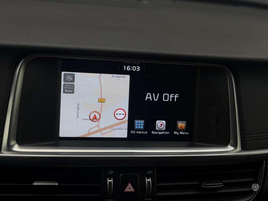 White Kia Optima 2016 in Vilnius, with an engine capacity of 2.00 L and mileage of 144 thousand km for 10850 €, photo 29 on AUTOMOTO.COM.LV