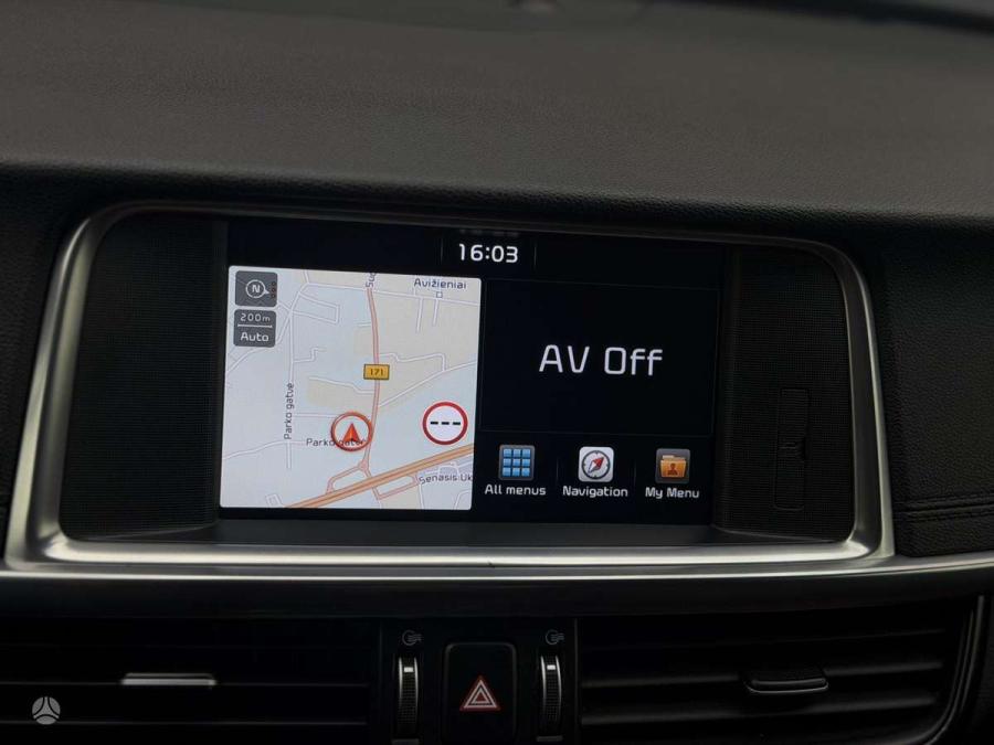 White Kia Optima 2016 in Vilnius, with an engine capacity of 2.00 L and mileage of 144 thousand km for 10850 €, photo 29 on AUTOMOTO.COM.LV