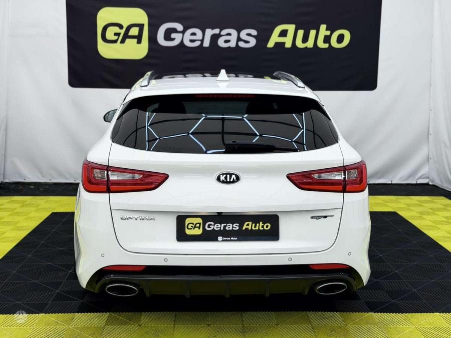 White Kia Optima 2016 in Vilnius, with an engine capacity of 2.00 L and mileage of 144 thousand km for 10800 €, photo 6 on AUTOMOTO.COM.LV