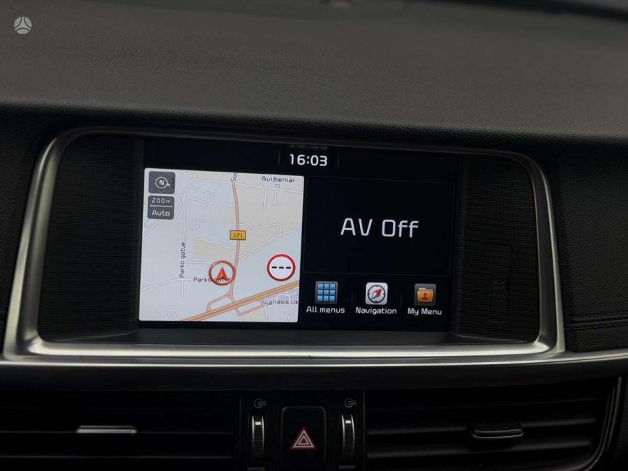 White Kia Optima 2016 in Vilnius, with an engine capacity of 2.00 L and mileage of 144 thousand km for 10800 €, photo 29 on AUTOMOTO.COM.LV
