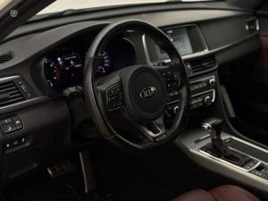 White Kia Optima 2016 in Vilnius, with an engine capacity of 2.00 L and mileage of 144 thousand km for 10800 €, photo 10 on AUTOMOTO.COM.LV