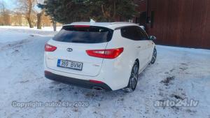 White Kia Optima 2017 in Tallinn, with an engine capacity of 1.70 L and mileage of 113 thousand km for 11990 €, photo 8 on AUTOMOTO.COM.LV