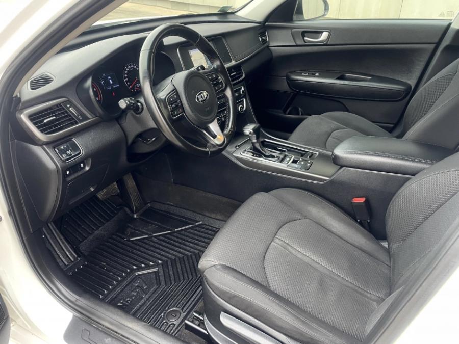 Balts Kia Optima 2017 Rīga, ar dzinēja tilpumu 1.70 L un nobraukumu 194 tūkst. km par 9290 €, foto 16 vietnē AUTOMOTO.COM.LV