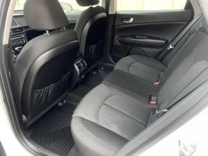 Balts Kia Optima 2017 Rīga, ar dzinēja tilpumu 1.70 L un nobraukumu 194 tūkst. km par 9290 €, foto 19 vietnē AUTOMOTO.COM.LV