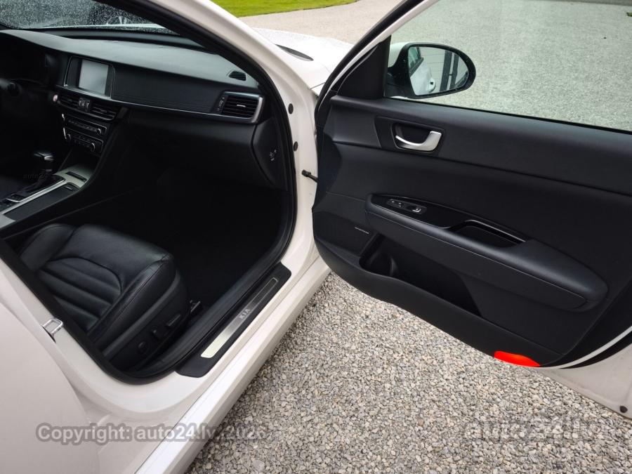 Balts Kia Optima 2017 Tallina, ar dzinēja tilpumu 1.70 L un nobraukumu 220 tūkst. km par 12500 €, foto 26 vietnē AUTOMOTO.COM.LV