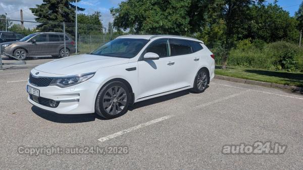 White Kia Optima 2017 in Tallinn, with an engine capacity of 1.70 L and mileage of 224 thousand km for 8900 €, photo 1 on AUTOMOTO.COM.LV