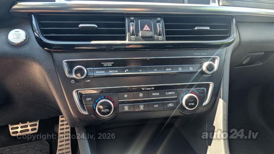 Balts Kia Optima 2017 Tallina, ar dzinēja tilpumu 1.70 L un nobraukumu 224 tūkst. km par 8900 €, foto 18 vietnē AUTOMOTO.COM.LV