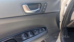 Balts Kia Optima 2017 Tallina, ar dzinēja tilpumu 1.70 L un nobraukumu 224 tūkst. km par 8900 €, foto 23 vietnē AUTOMOTO.COM.LV