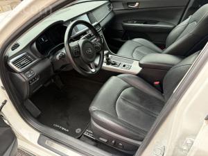White Kia Optima 2017 in Riga, with an engine capacity of 2.00 L and mileage of 231 thousand km for 9200 €, photo 9 on AUTOMOTO.COM.LV