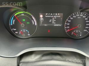 White Kia Optima 2017 in Riga, with an engine capacity of 2.00 L and mileage of 231 thousand km for 9200 €, photo 13 on AUTOMOTO.COM.LV