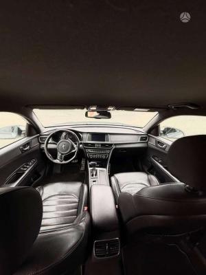 White Kia Optima 2017 in Klaipeda, with an engine capacity of 1.69 L and mileage of 269 thousand km for 5250 €, photo 9 on AUTOMOTO.COM.LV