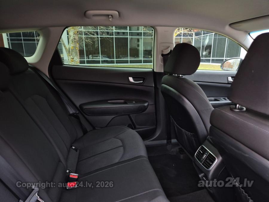 Balts Kia Optima 2018 Tartu, ar dzinēja tilpumu 1.70 L un nobraukumu 249 tūkst. km par 8790 €, foto 9 vietnē AUTOMOTO.COM.LV