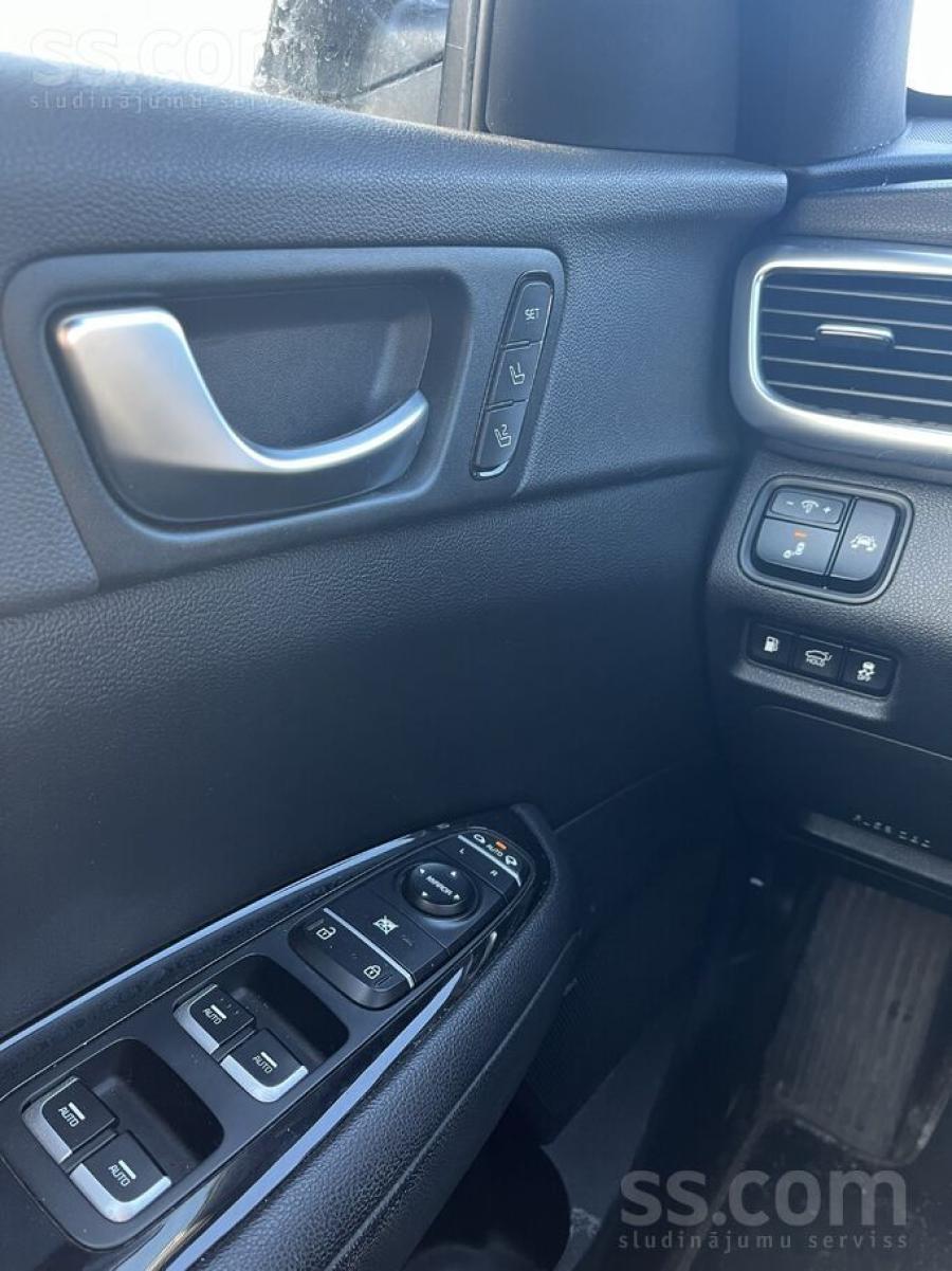 Balts Kia Optima 2018 Rīga, ar dzinēja tilpumu 1.70 L un nobraukumu 181 tūkst. km par 13250 €, foto 11 vietnē AUTOMOTO.COM.LV