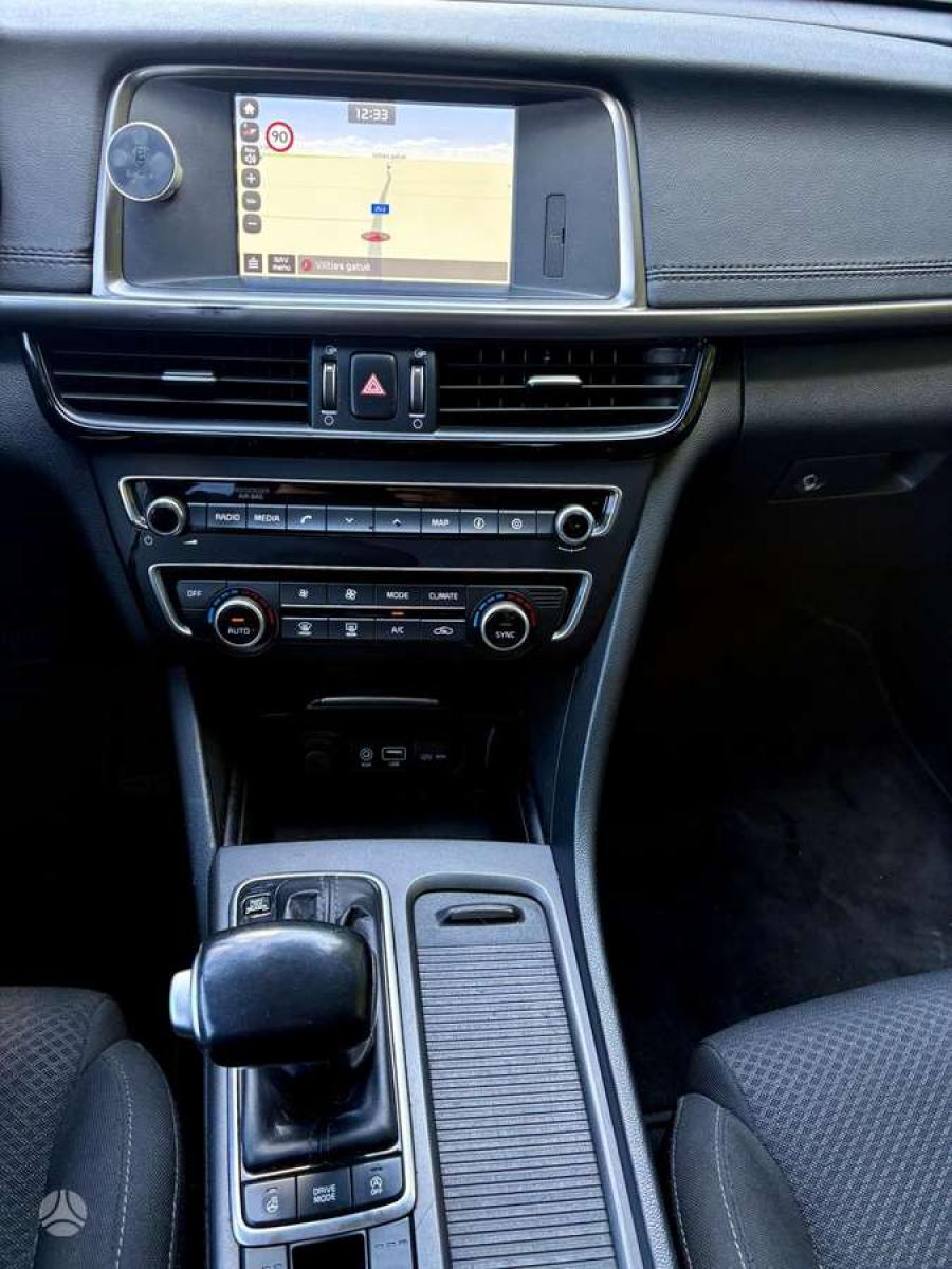 Balts Kia Optima 2018 Alīta, ar dzinēja tilpumu 1.69 L un nobraukumu 270 tūkst. km par 5999 €, foto 9 vietnē AUTOMOTO.COM.LV